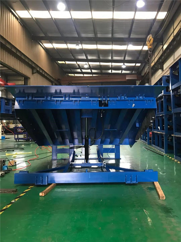 Electric Hydraulic Loading Dock Leveler Pit 1800*2000mm Platform Size