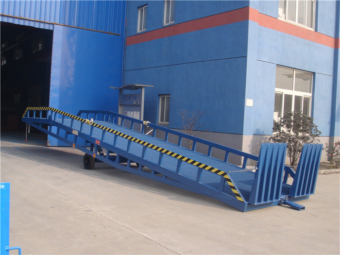 Be Spoke Manual And Electric Mobile Forklift Container Ramps Load And ...